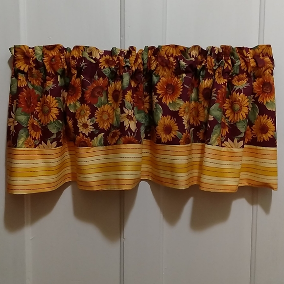 Handmade | Accents | Sunflower Handmade Reversible Valances | Poshmark